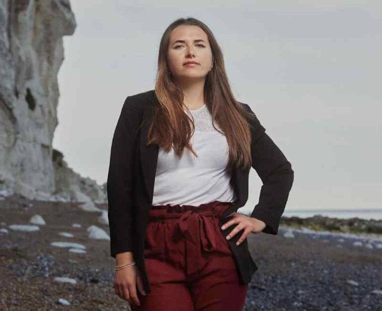 Chloe Dobbs: The Rise of a New Voice in British Political Commentary ...